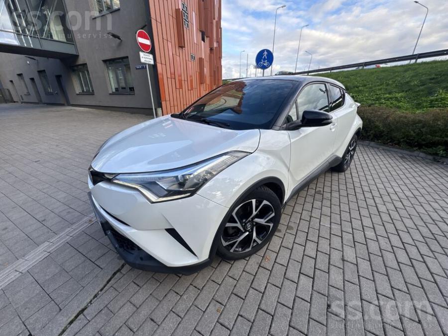 Белый Тойота C-HR 2017 в Даугавпилс, объемом двигателя 1.80 л и пробегом 118 тыс. км за 16750 €, фото 35 на AUTOMOTO.COM.LV