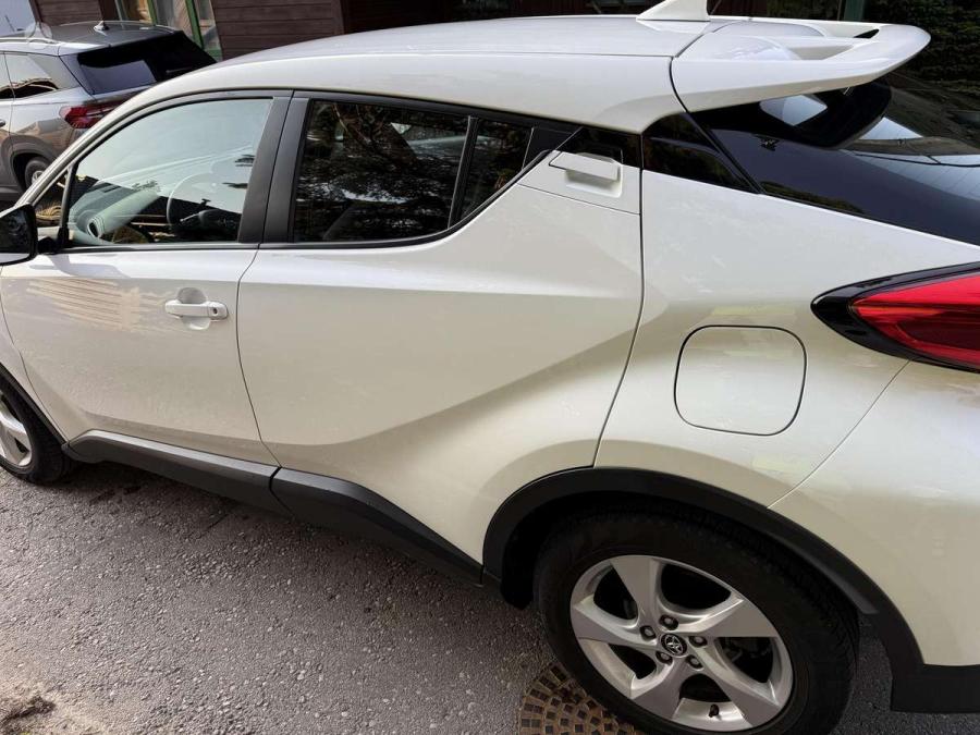 Белый Тойота C-HR 2017 в Вильнюс, объемом двигателя 1.80 л и пробегом 180 тыс. км за 14800 €, фото 4 на AUTOMOTO.COM.LV