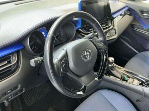 Белый Тойота C-HR 2017 в Даугавпилс, объемом двигателя 1.80 л и пробегом 118 тыс. км за 16500 €, фото 12 на AUTOMOTO.COM.LV