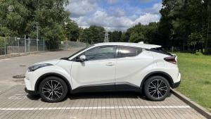Белый Тойота C-HR 2017 в Вильнюс, объемом двигателя 1.20 л и пробегом 104 тыс. км за 14500 €, фото 3 на AUTOMOTO.COM.LV