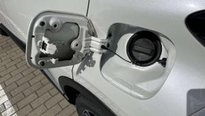Белый Тойота C-HR 2017 в Вильнюс, объемом двигателя 1.20 л и пробегом 104 тыс. км за 14500 €, фото 12 на AUTOMOTO.COM.LV