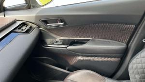 Белый Тойота C-HR 2017 в Вильнюс, объемом двигателя 1.20 л и пробегом 104 тыс. км за 14500 €, фото 20 на AUTOMOTO.COM.LV