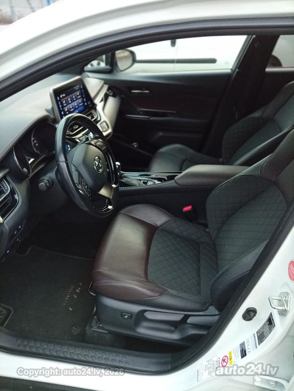 Balts Toyota C-HR 2018 Tallina, ar dzinēja tilpumu 1.80 L un nobraukumu 128 tūkst. km par 17300 €, foto 10 vietnē AUTOMOTO.COM.LV