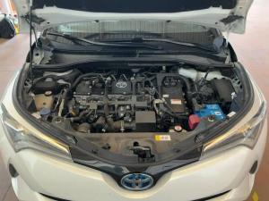 Balts Toyota C-HR 2018 Daugavpils, ar dzinēja tilpumu 1.80 L un nobraukumu 119 tūkst. km par 16250 €, foto 12 vietnē AUTOMOTO.COM.LV