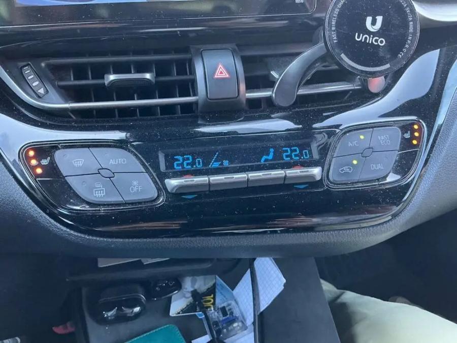 Balts Toyota C-HR 2018 Daugavpils, ar dzinēja tilpumu 1.80 L un nobraukumu 119 tūkst. km par 16250 €, foto 15 vietnē AUTOMOTO.COM.LV