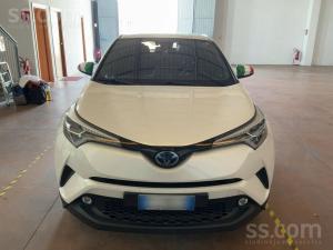 Белый Тойота C-HR 2018 в Даугавпилс, объемом двигателя 1.80 л и пробегом 119 тыс. км за 16750 €, фото 9 на AUTOMOTO.COM.LV