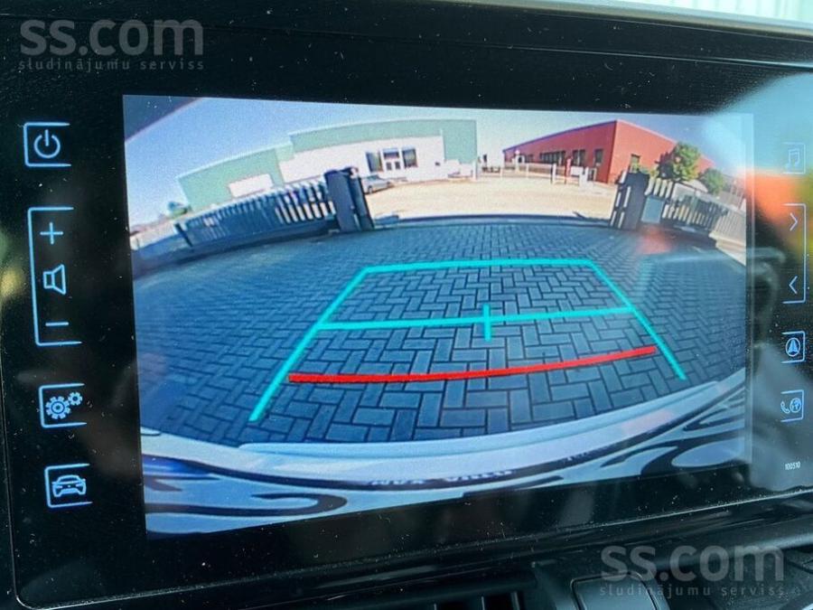 Белый Тойота C-HR 2018 в Даугавпилс, объемом двигателя 1.80 л и пробегом 119 тыс. км за 16750 €, фото 15 на AUTOMOTO.COM.LV