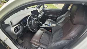 Balts Toyota C-HR 2018 Viļņa, ar dzinēja tilpumu 1.80 L un nobraukumu 110 tūkst. km par 16650 €, foto 8 vietnē AUTOMOTO.COM.LV