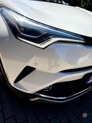 Белый Тойота C-HR 2018 в Алитус, объемом двигателя 1.80 л и пробегом 370 тыс. км за 11499 €, фото 10 на AUTOMOTO.COM.LV