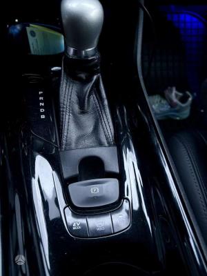 Белый Тойота C-HR 2018 в Алитус, объемом двигателя 1.80 л и пробегом 370 тыс. км за 11499 €, фото 13 на AUTOMOTO.COM.LV