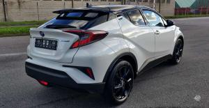 Белый Тойота C-HR 2018 в Клайпеда, объемом двигателя 1.80 л и пробегом 88 тыс. км за 16300 €, фото 9 на AUTOMOTO.COM.LV