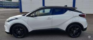 Белый Тойота C-HR 2018 в Клайпеда, объемом двигателя 1.80 л и пробегом 88 тыс. км за 16300 €, фото 12 на AUTOMOTO.COM.LV