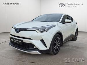 Balts Toyota C-HR 2018 Rīga, ar dzinēja tilpumu 1.80 L un nobraukumu 67 tūkst. km par 18400 €, foto  vietnē AUTOMOTO.COM.LV