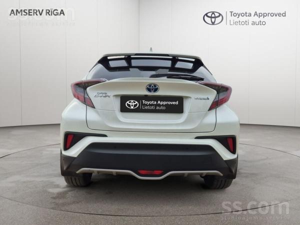 Balts Toyota C-HR 2018 Rīga, ar dzinēja tilpumu 1.80 L un nobraukumu 67 tūkst. km par 18400 €, foto 5 vietnē AUTOMOTO.COM.LV