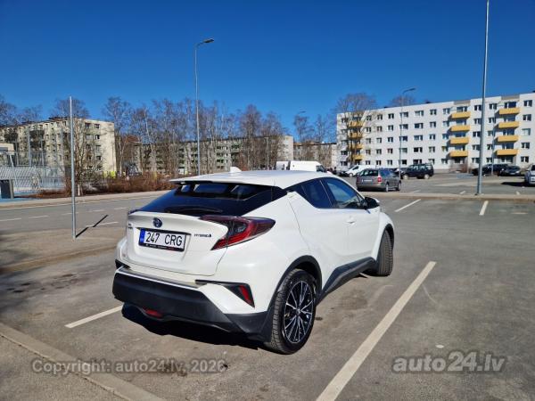 Balts Toyota C-HR 2019 Tallina, ar dzinēja tilpumu 1.80 L un nobraukumu 138 tūkst. km par 15500 €, foto 2 vietnē AUTOMOTO.COM.LV