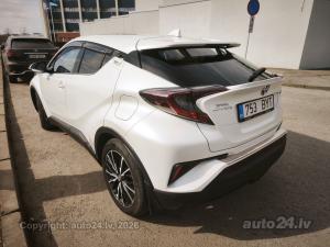 Белый Тойота C-HR 2019 в Таллин, объемом двигателя 1.80 л и пробегом 126 тыс. км за 17999 €, фото 11 на AUTOMOTO.COM.LV