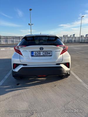 Balts Toyota C-HR 2019 Tallina, ar dzinēja tilpumu 1.80 L un nobraukumu 92 tūkst. km par 19999 €, foto 8 vietnē AUTOMOTO.COM.LV