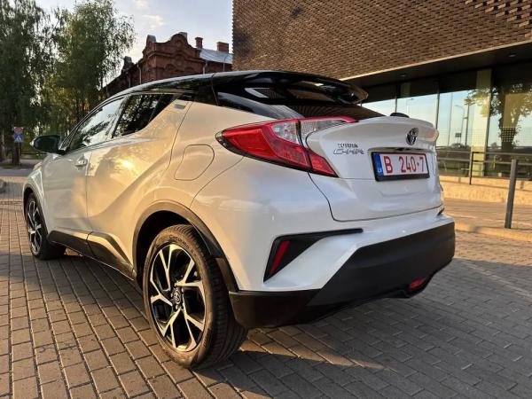 Balts Toyota C-HR 2019 Daugavpils, ar dzinēja tilpumu 1.80 L un nobraukumu 175 tūkst. km par 14800 €, foto 8 vietnē AUTOMOTO.COM.LV