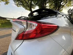 Белый Тойота C-HR 2019 в Даугавпилс, объемом двигателя 1.80 л и пробегом 175 тыс. км за 14800 €, фото 12 на AUTOMOTO.COM.LV
