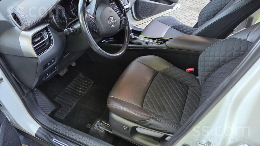 Balts Toyota C-HR 2019 Jelgava, ar dzinēja tilpumu 1.80 L un nobraukumu 125 tūkst. km par 17900 €, foto 7 vietnē AUTOMOTO.COM.LV