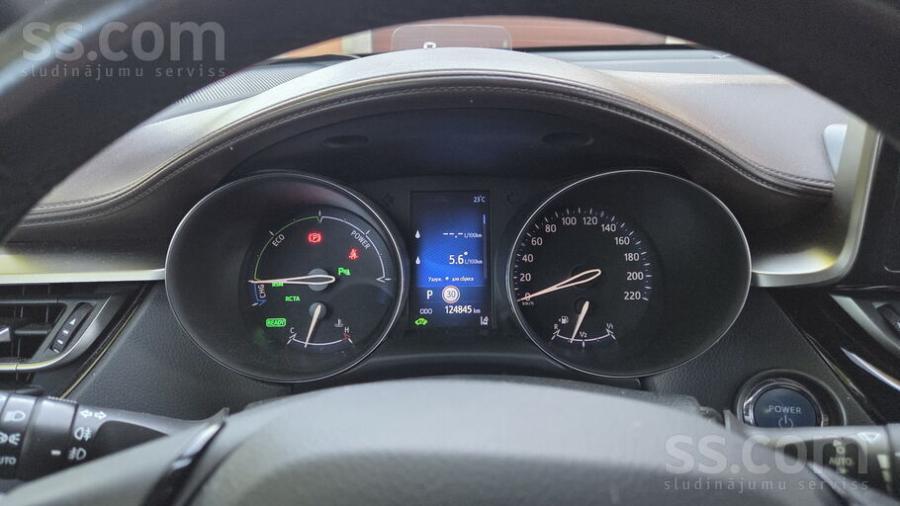 Balts Toyota C-HR 2019 Jelgava, ar dzinēja tilpumu 1.80 L un nobraukumu 125 tūkst. km par 17900 €, foto 12 vietnē AUTOMOTO.COM.LV