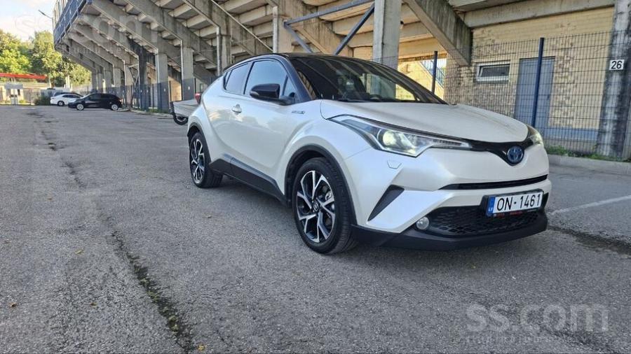 Белый Тойота C-HR 2019 в Даугавпилс, объемом двигателя 1.80 л и пробегом 0 тыс. км за 11700 €, фото 1 на AUTOMOTO.COM.LV