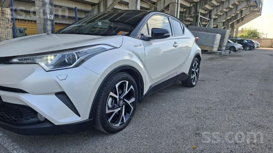 Белый Тойота C-HR 2019 в Даугавпилс, объемом двигателя 1.80 л и пробегом 0 тыс. км за 11700 €, фото 8 на AUTOMOTO.COM.LV