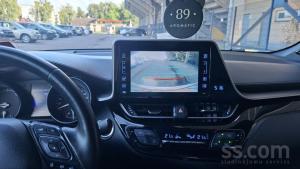 Белый Тойота C-HR 2019 в Даугавпилс, объемом двигателя 1.80 л и пробегом 0 тыс. км за 11700 €, фото 11 на AUTOMOTO.COM.LV
