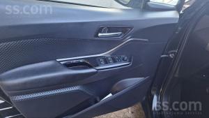 Белый Тойота C-HR 2019 в Даугавпилс, объемом двигателя 1.80 л и пробегом 0 тыс. км за 11700 €, фото 14 на AUTOMOTO.COM.LV