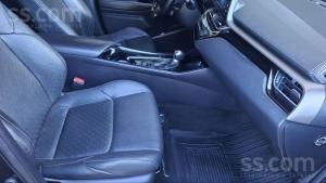 Белый Тойота C-HR 2019 в Даугавпилс, объемом двигателя 1.80 л и пробегом 0 тыс. км за 11700 €, фото 19 на AUTOMOTO.COM.LV
