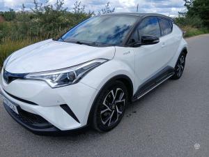 Белый Тойота C-HR 2019 в Вильнюс, объемом двигателя 1.80 л и пробегом 86 тыс. км за 16900 €, фото 3 на AUTOMOTO.COM.LV