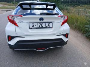 Белый Тойота C-HR 2019 в Вильнюс, объемом двигателя 1.80 л и пробегом 86 тыс. км за 16900 €, фото 7 на AUTOMOTO.COM.LV