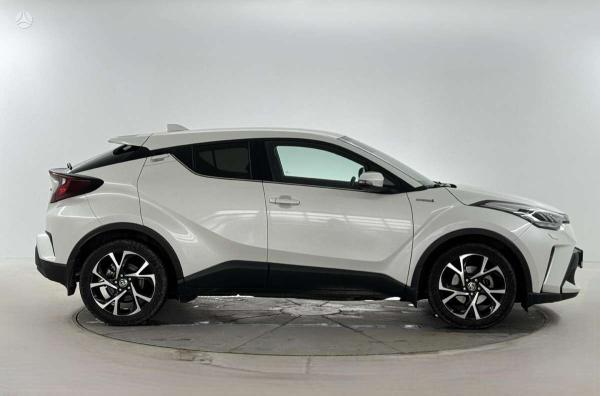 Balts Toyota C-HR 2020 Viļņa, ar dzinēja tilpumu 1.80 L un nobraukumu 76 tūkst. km par 22900 €, foto 6 vietnē AUTOMOTO.COM.LV