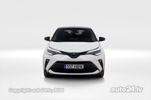 White Toyota C-HR 2020 in Tartu, with an engine capacity of 1.80 L and mileage of 81 thousand km for 19999 €, photo 3 on AUTOMOTO.COM.LV