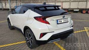 Balts Toyota C-HR 2020 Rīga, ar dzinēja tilpumu 2.00 L un nobraukumu 103 tūkst. km par 20300 €, foto 5 vietnē AUTOMOTO.COM.LV