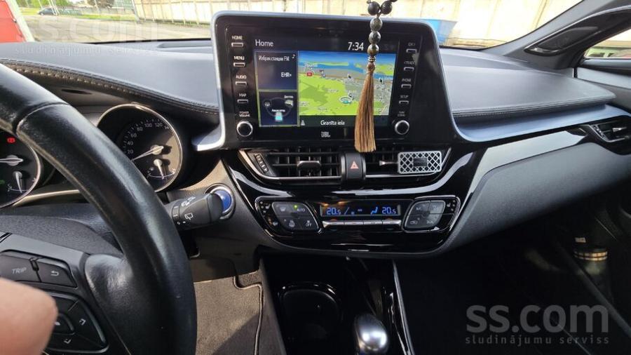 Balts Toyota C-HR 2020 Rīga, ar dzinēja tilpumu 2.00 L un nobraukumu 103 tūkst. km par 20300 €, foto 15 vietnē AUTOMOTO.COM.LV