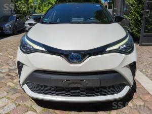 Balts Toyota C-HR 2020 Daugavpils, ar dzinēja tilpumu 1.80 L un nobraukumu 94 tūkst. km par 21850 €, foto 5 vietnē AUTOMOTO.COM.LV