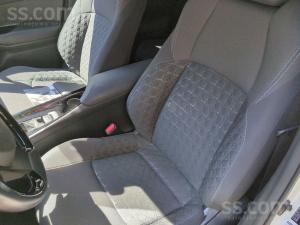 Balts Toyota C-HR 2020 Daugavpils, ar dzinēja tilpumu 1.80 L un nobraukumu 94 tūkst. km par 21850 €, foto 12 vietnē AUTOMOTO.COM.LV