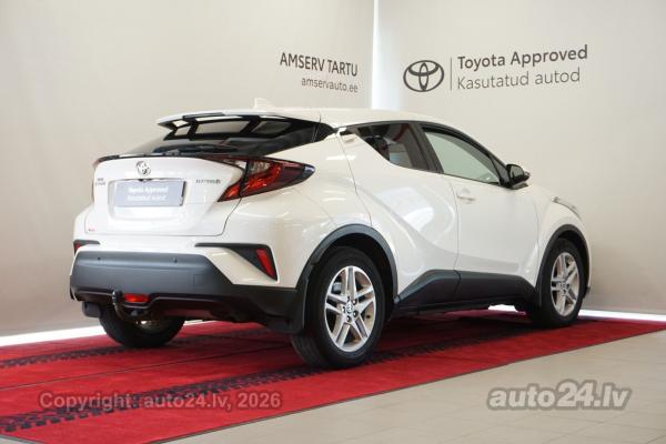 Balts Toyota C-HR 2020 Tartu, ar dzinēja tilpumu 1.80 L un nobraukumu 100 tūkst. km par 18490 €, foto 2 vietnē AUTOMOTO.COM.LV