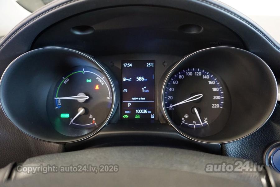 Белый Тойота C-HR 2020 в Тарту, объемом двигателя 1.80 л и пробегом 100 тыс. км за 18490 €, фото 14 на AUTOMOTO.COM.LV