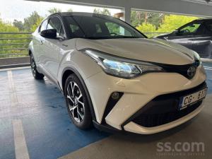 Белый Тойота C-HR 2020 в Огре, объемом двигателя 1.80 л и пробегом 98 тыс. км за 19500 €, фото 9 на AUTOMOTO.COM.LV