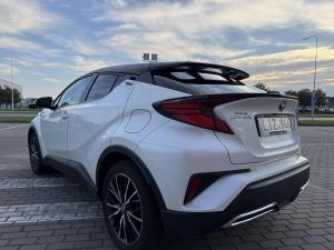 Balts Toyota C-HR 2020 Šauļi, ar dzinēja tilpumu 1.99 L un nobraukumu 74 tūkst. km par 22150 €, foto 3 vietnē AUTOMOTO.COM.LV