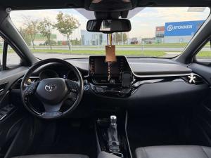 Balts Toyota C-HR 2020 Šauļi, ar dzinēja tilpumu 1.99 L un nobraukumu 74 tūkst. km par 22150 €, foto 9 vietnē AUTOMOTO.COM.LV