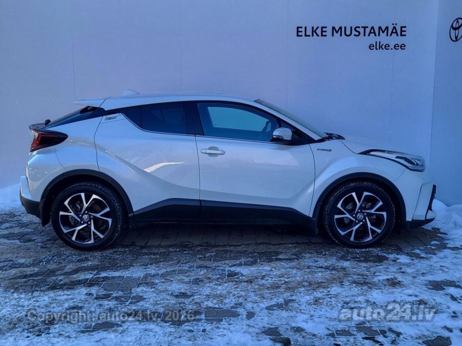 Белый Тойота C-HR 2021 в Таллин, объемом двигателя 1.80 л и пробегом 56 тыс. км за 20995 €, фото 16 на AUTOMOTO.COM.LV