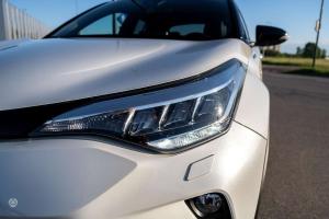 White Toyota C-HR 2021 in Kaunas, with an engine capacity of 1.80 L and mileage of 66 thousand km for 22900 €, photo 12 on AUTOMOTO.COM.LV