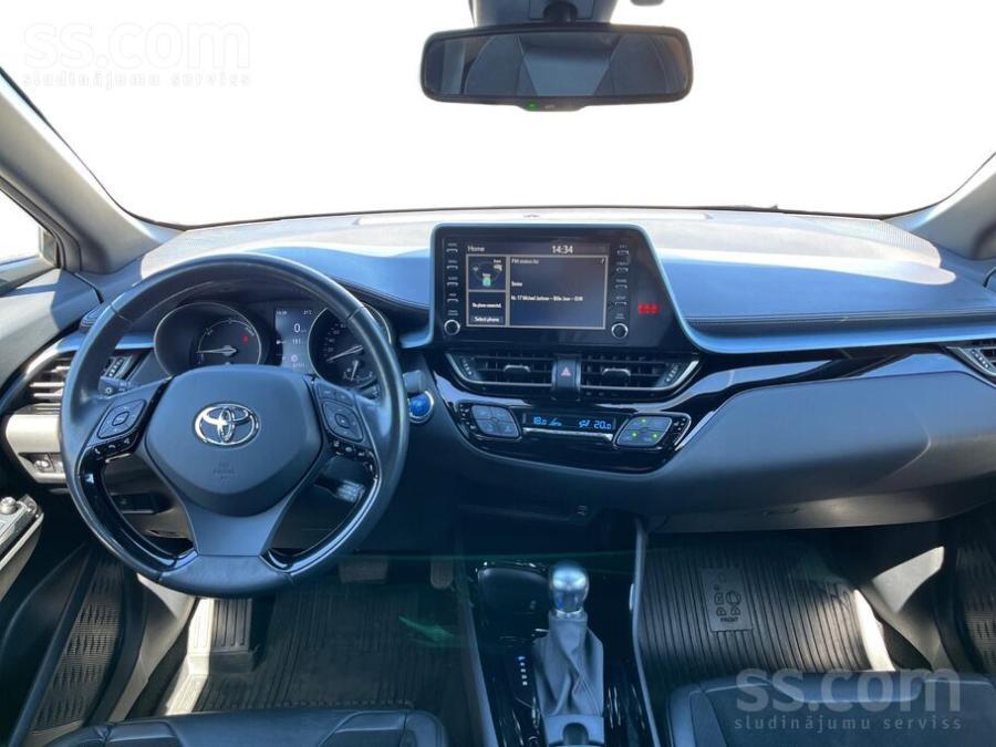 Balts Toyota C-HR 2021 Rīga, ar dzinēja tilpumu 1.80 L un nobraukumu 61 tūkst. km par 21990 €, foto 9 vietnē AUTOMOTO.COM.LV