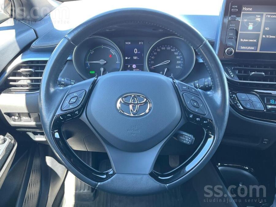 Balts Toyota C-HR 2021 Rīga, ar dzinēja tilpumu 1.80 L un nobraukumu 61 tūkst. km par 21990 €, foto 13 vietnē AUTOMOTO.COM.LV