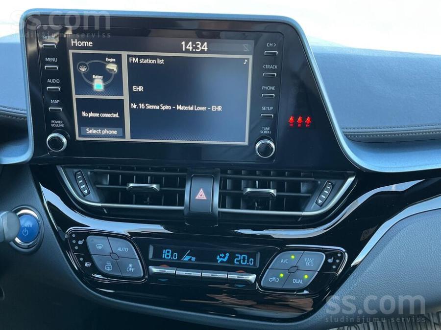 Balts Toyota C-HR 2021 Rīga, ar dzinēja tilpumu 1.80 L un nobraukumu 61 tūkst. km par 21990 €, foto 15 vietnē AUTOMOTO.COM.LV