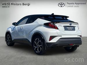 Balts Toyota C-HR 2021 Rīga, ar dzinēja tilpumu 1.80 L un nobraukumu 61 tūkst. km par 21990 €, foto 25 vietnē AUTOMOTO.COM.LV