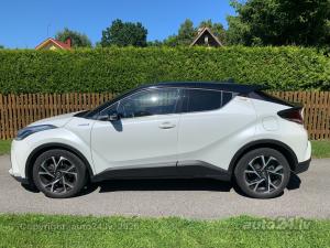 Balts Toyota C-HR 2021 Tallina, ar dzinēja tilpumu 1.80 L un nobraukumu 35 tūkst. km par 22477 €, foto 4 vietnē AUTOMOTO.COM.LV